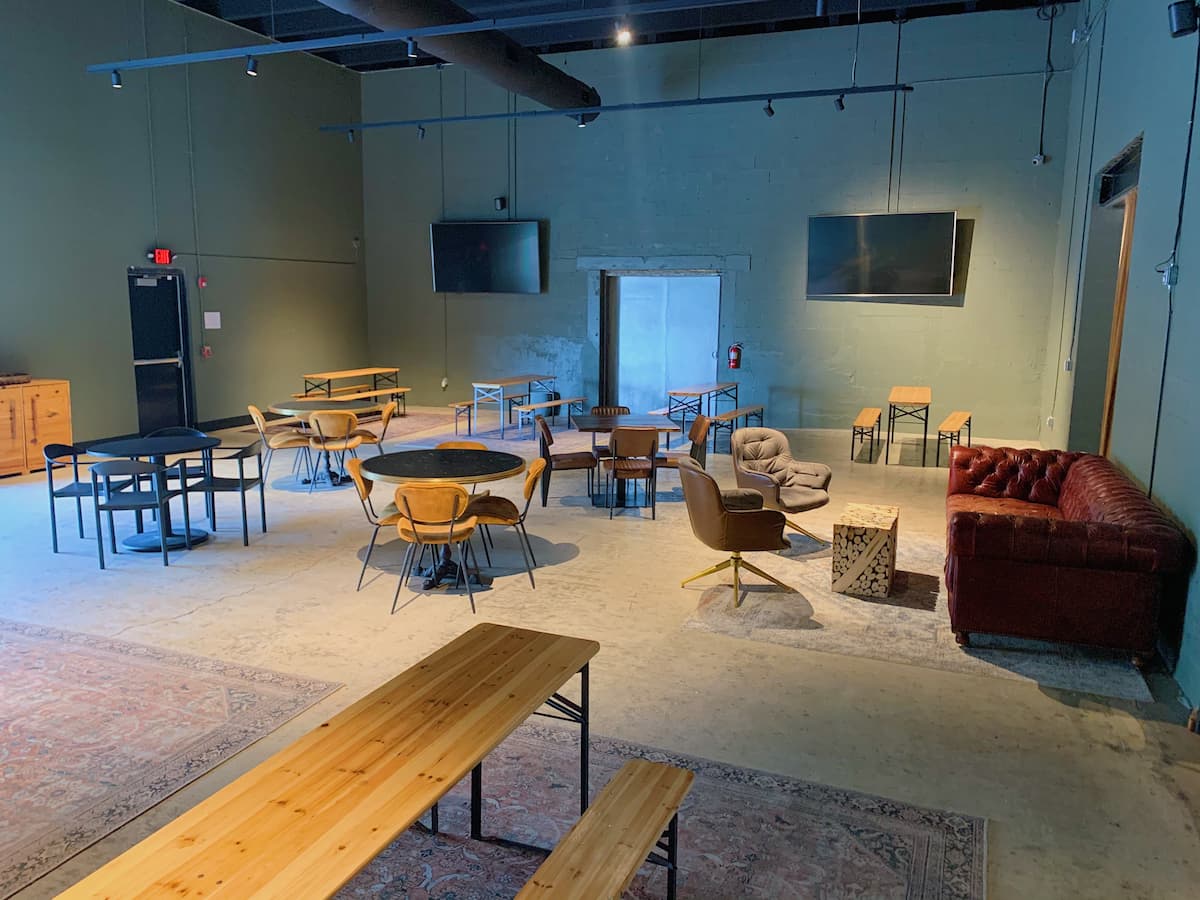 TEN20 Craft Brewery - The Mayan Cafe